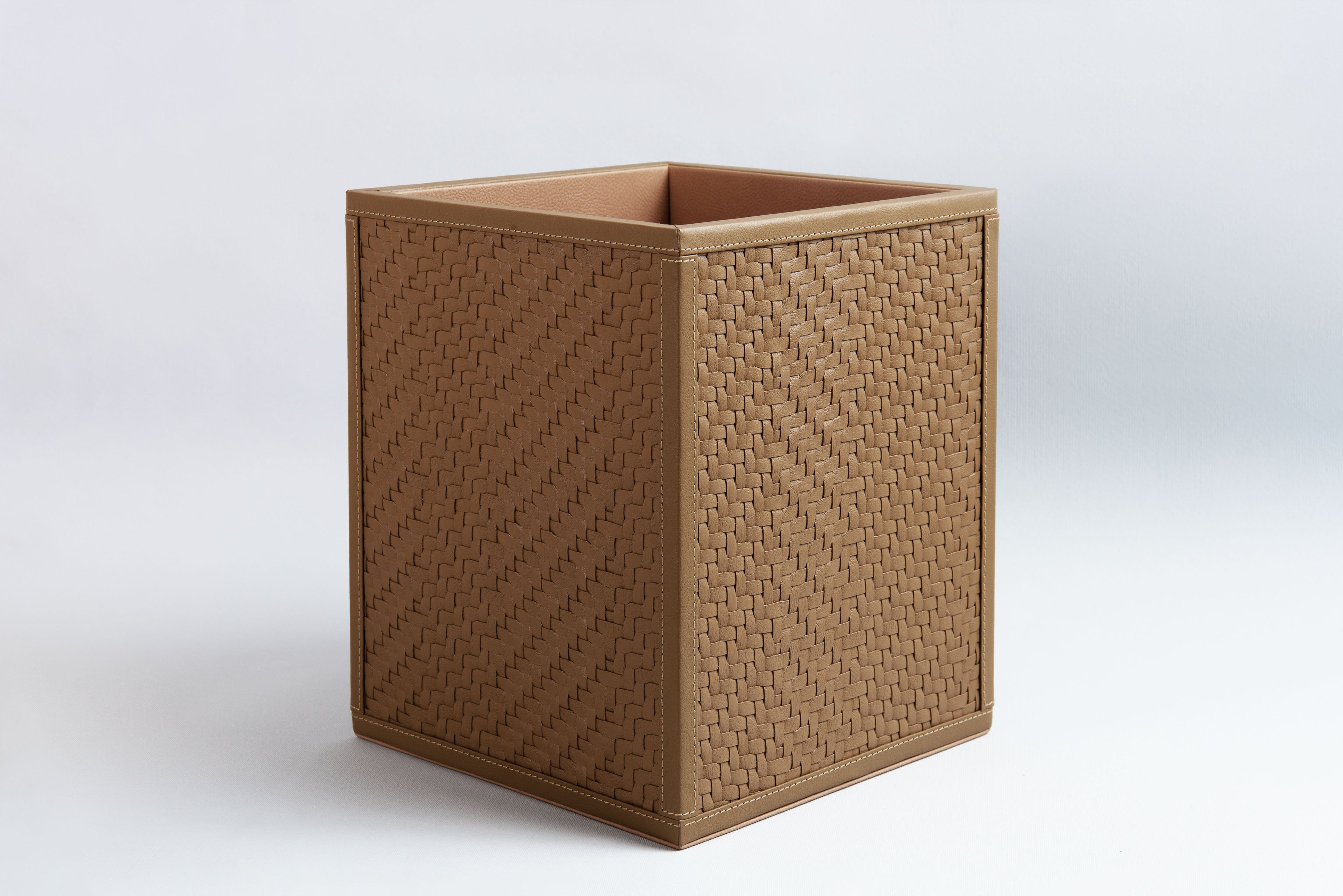 WASTE BIN – Aljoud Lootah Design Studio