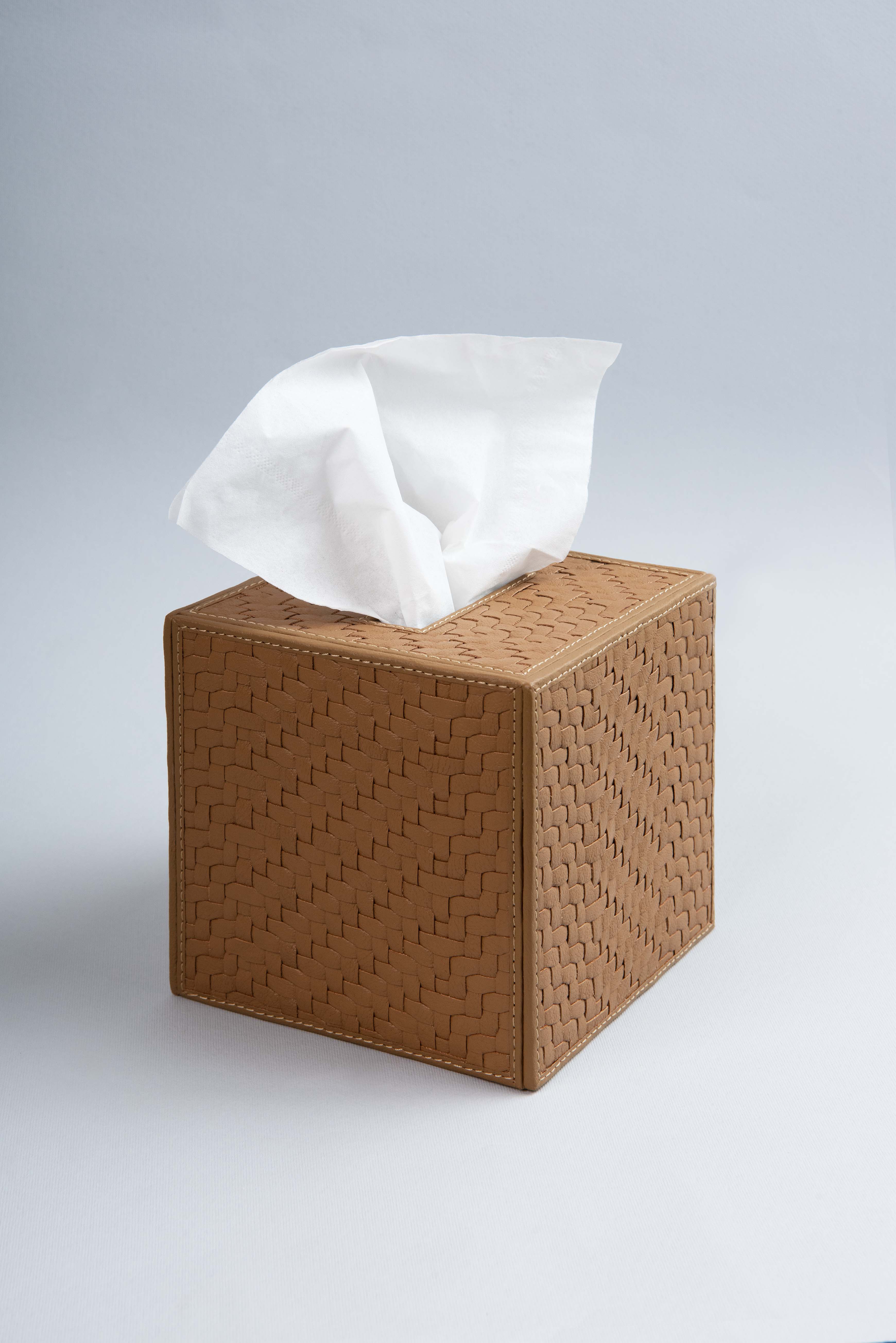 WOVEN SQUARE TISSUE BOX HOLDER – Aljoud Lootah Design Studio