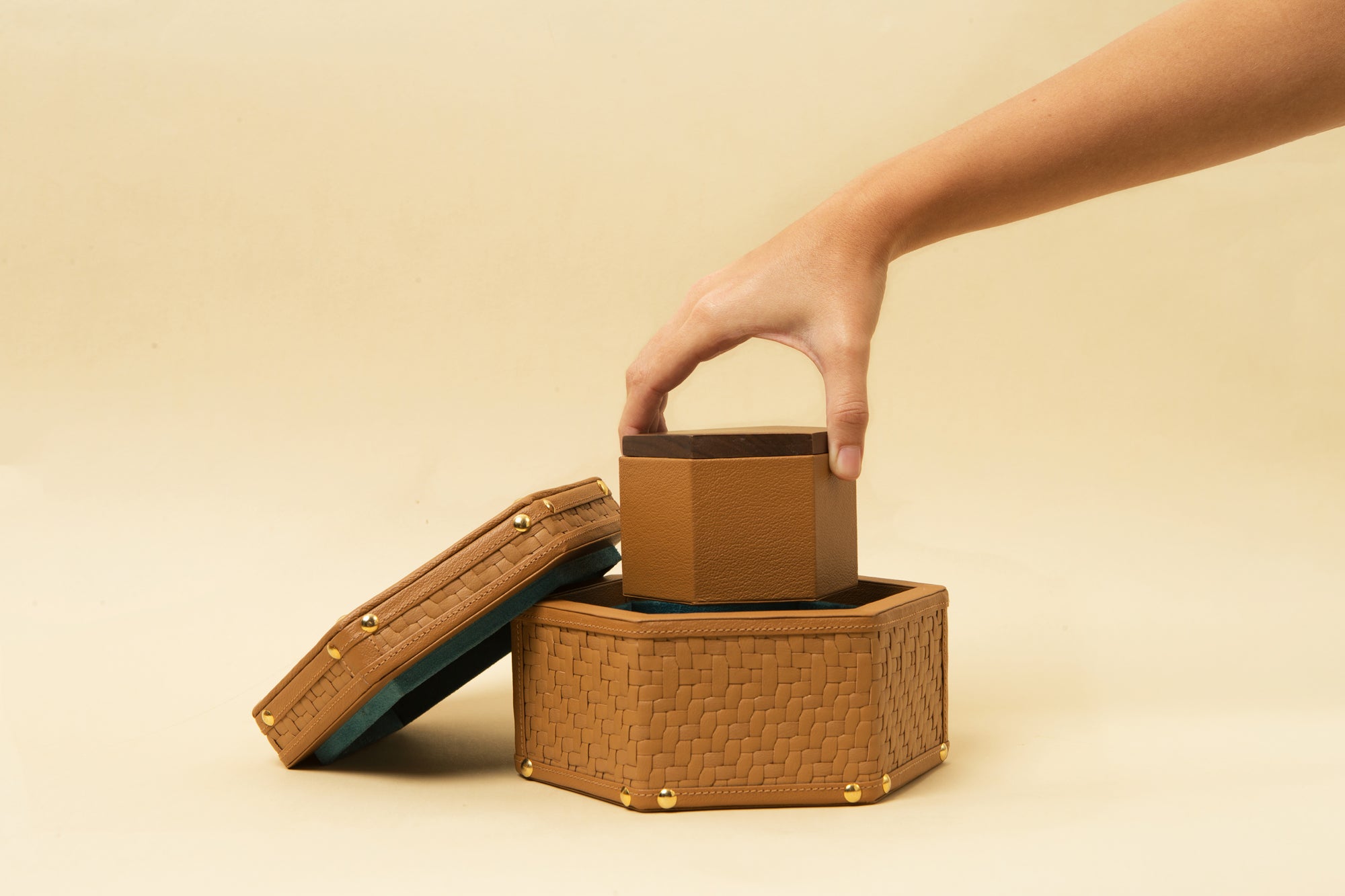 Mandoos – Aljoud Lootah Design Studio